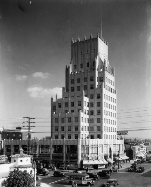 E. Clem Wilson Building, circa 1935 – Miracle Mile Residential Association
