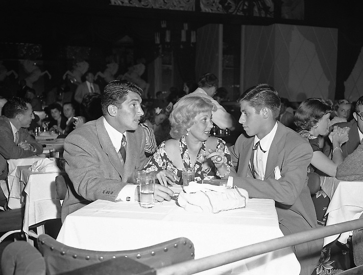 Dean Martin and Jerry Lewis at Slapsy Maxie’s, 1948 – Miracle Mile ...